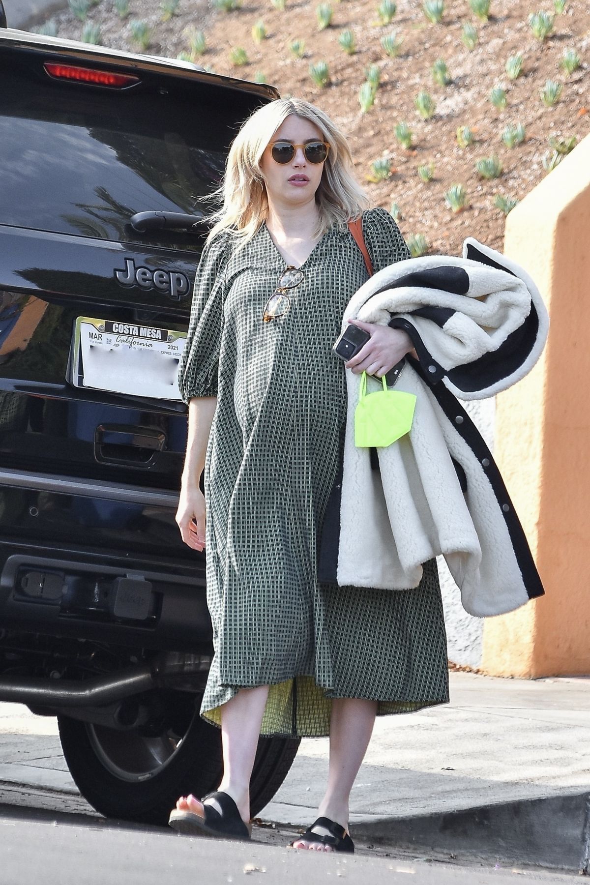 Pregnant EMMA ROBERTS Heading to an Appointment in Los Angeles 12/11 ...