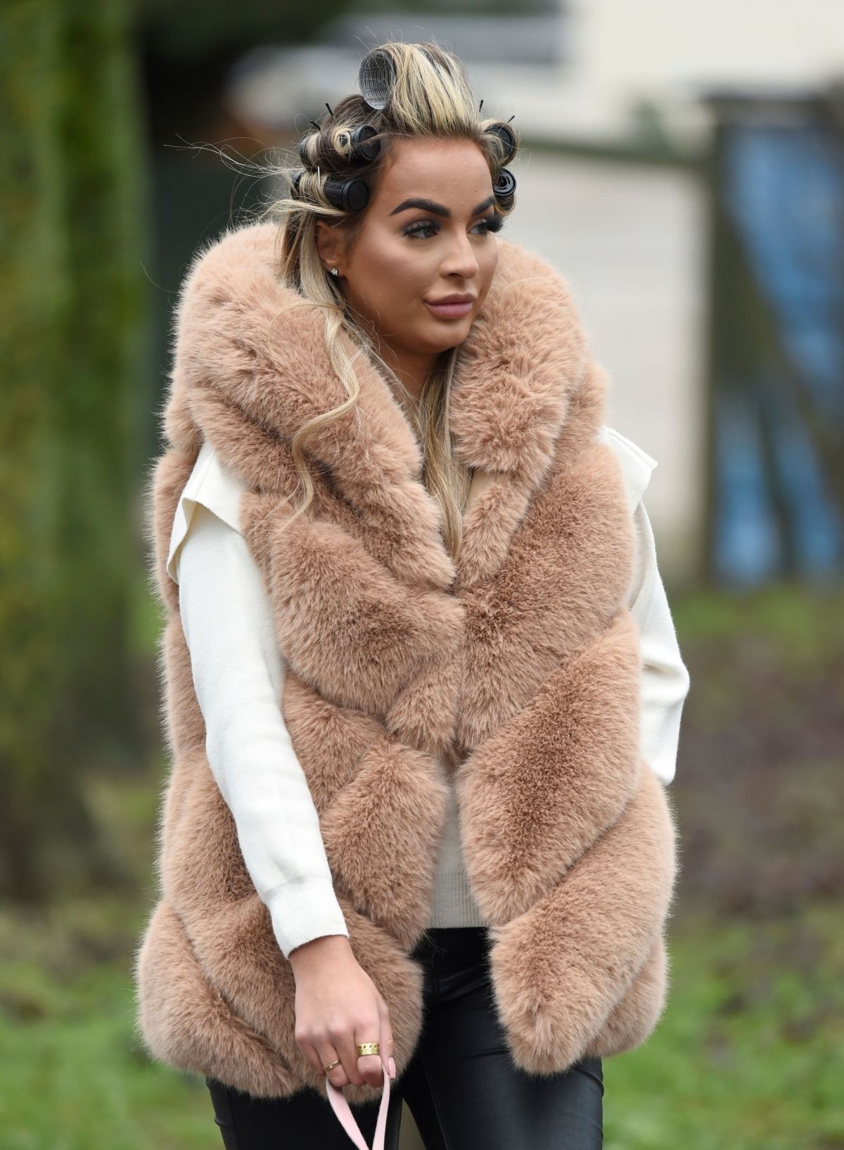 HOLLY BURNS Out with her Dog in Birmingham 01/15/2021 – HawtCelebs