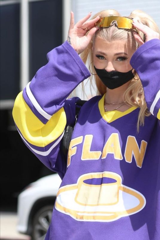 LOREN GRAY on the Set of Honestly Loren in Los Angeles 03/24/2021 ...