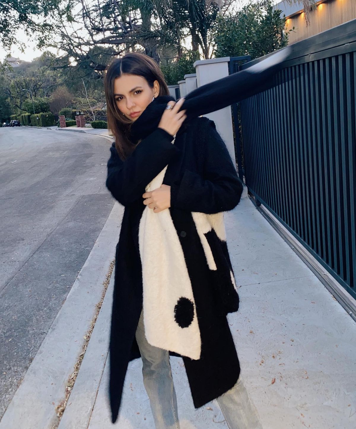 VICTORIA JUSTICE – Instagram Photos 03/23/2021 – HawtCelebs