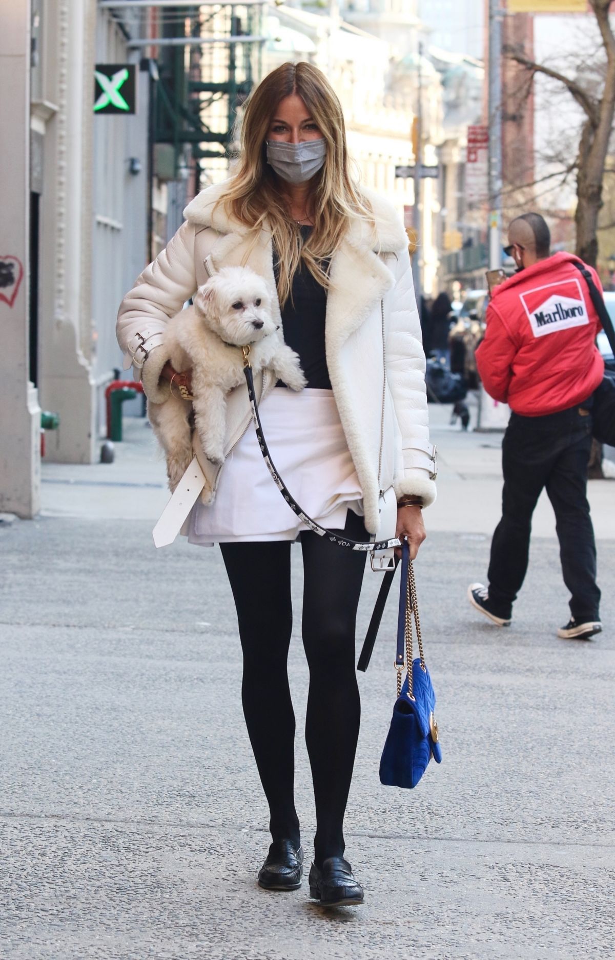 KELLY BENSIMON Out with Her Dog in New York 04/03/2021 – HawtCelebs