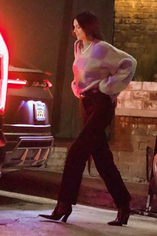 KENDALL JENNER Leaves a Bar in West Hollywood 05/17/2021 – HawtCelebs