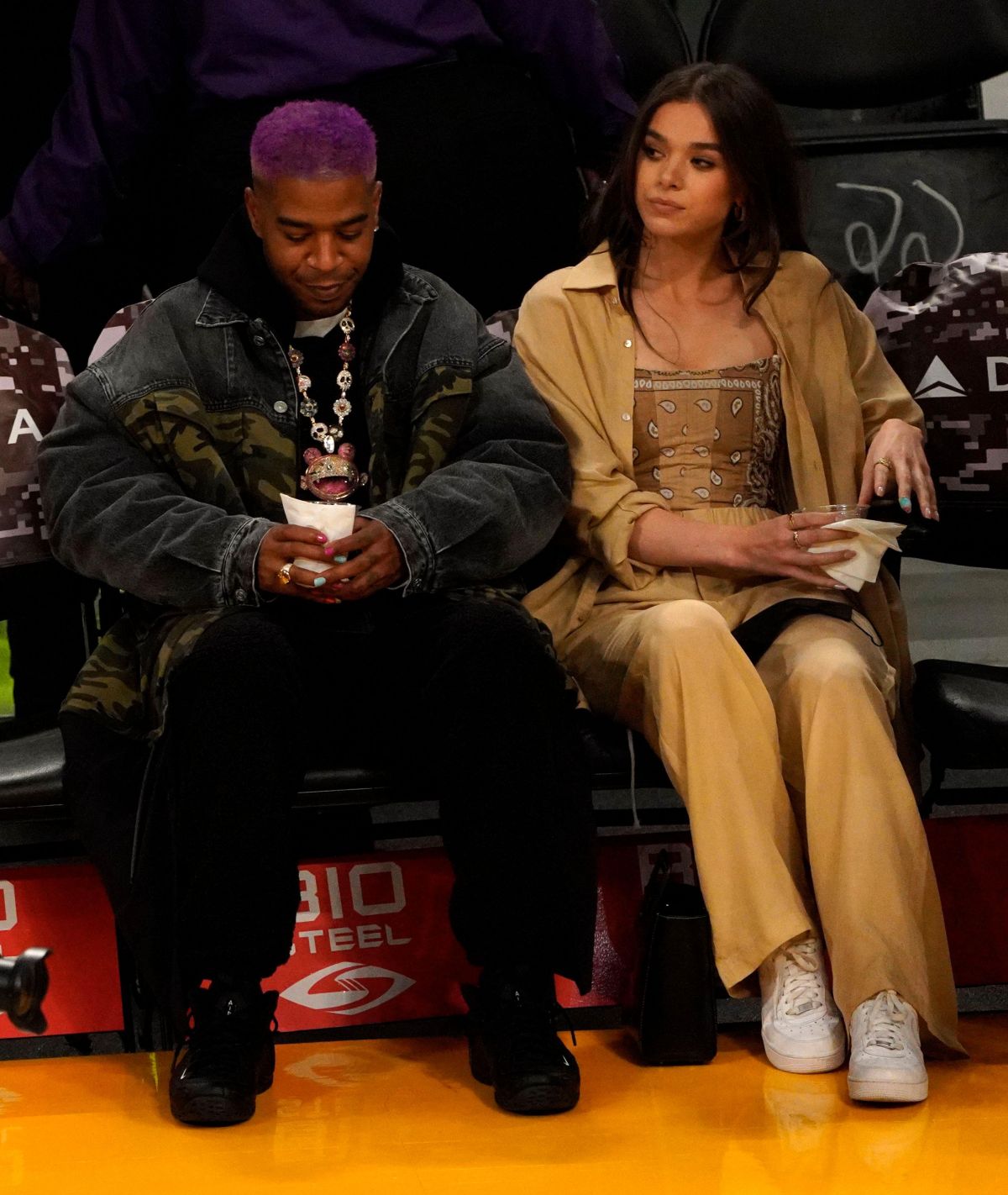 HAILEE STEINFELD at Houston Rockets vs. LA Lakers Game at Staples ...