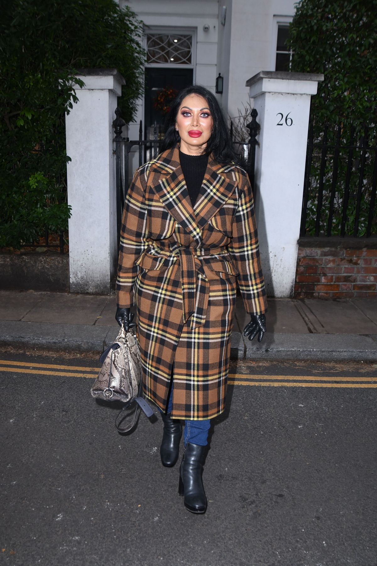 JEANINE SOTHCOTT NERISSA Out for Lunch at Ivy Kensignton Brasserie in ...