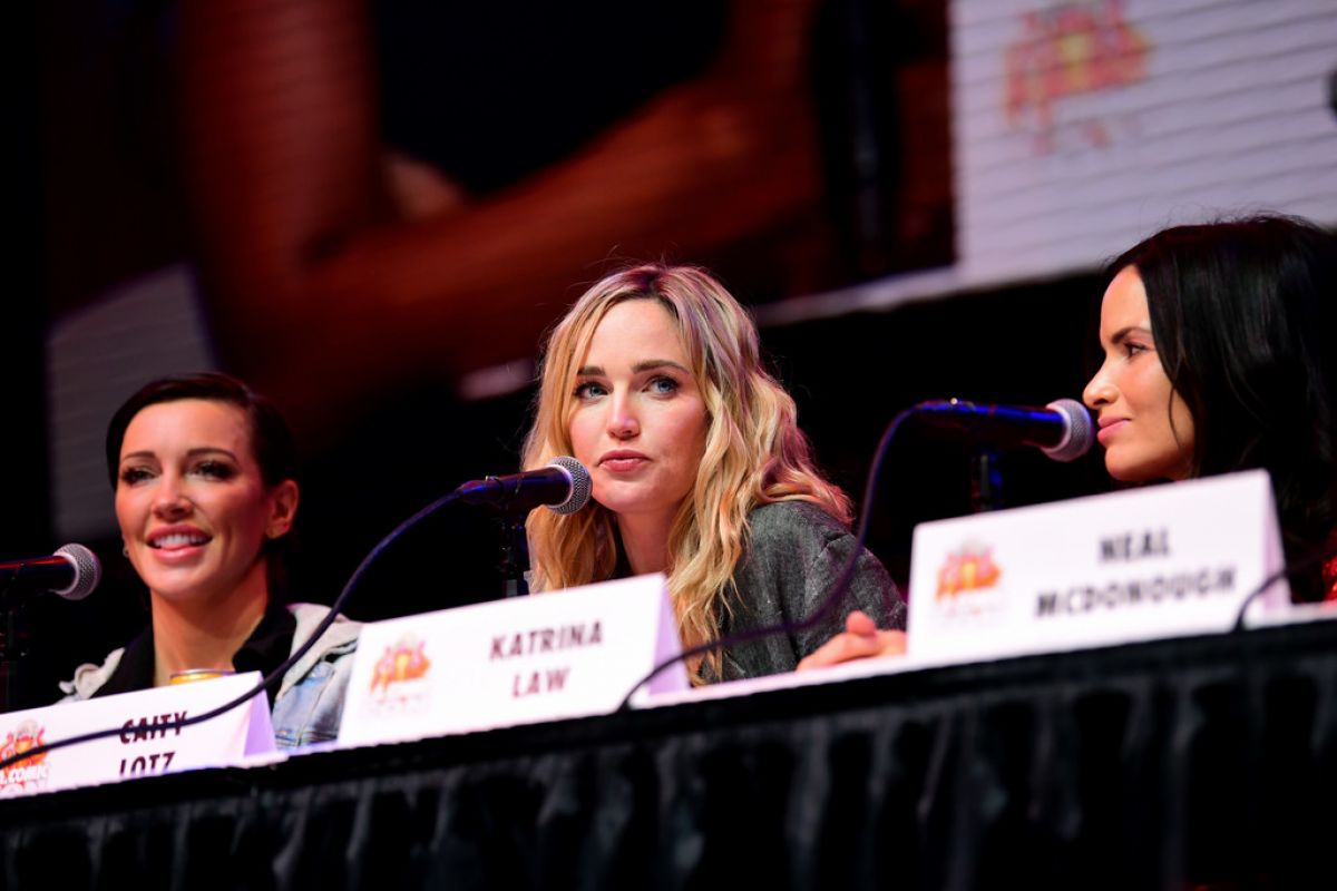 KATIE CASSIDY, CAITY LOTZ, KATRINA LAW and CANDICE PATTON at The Arrow ...