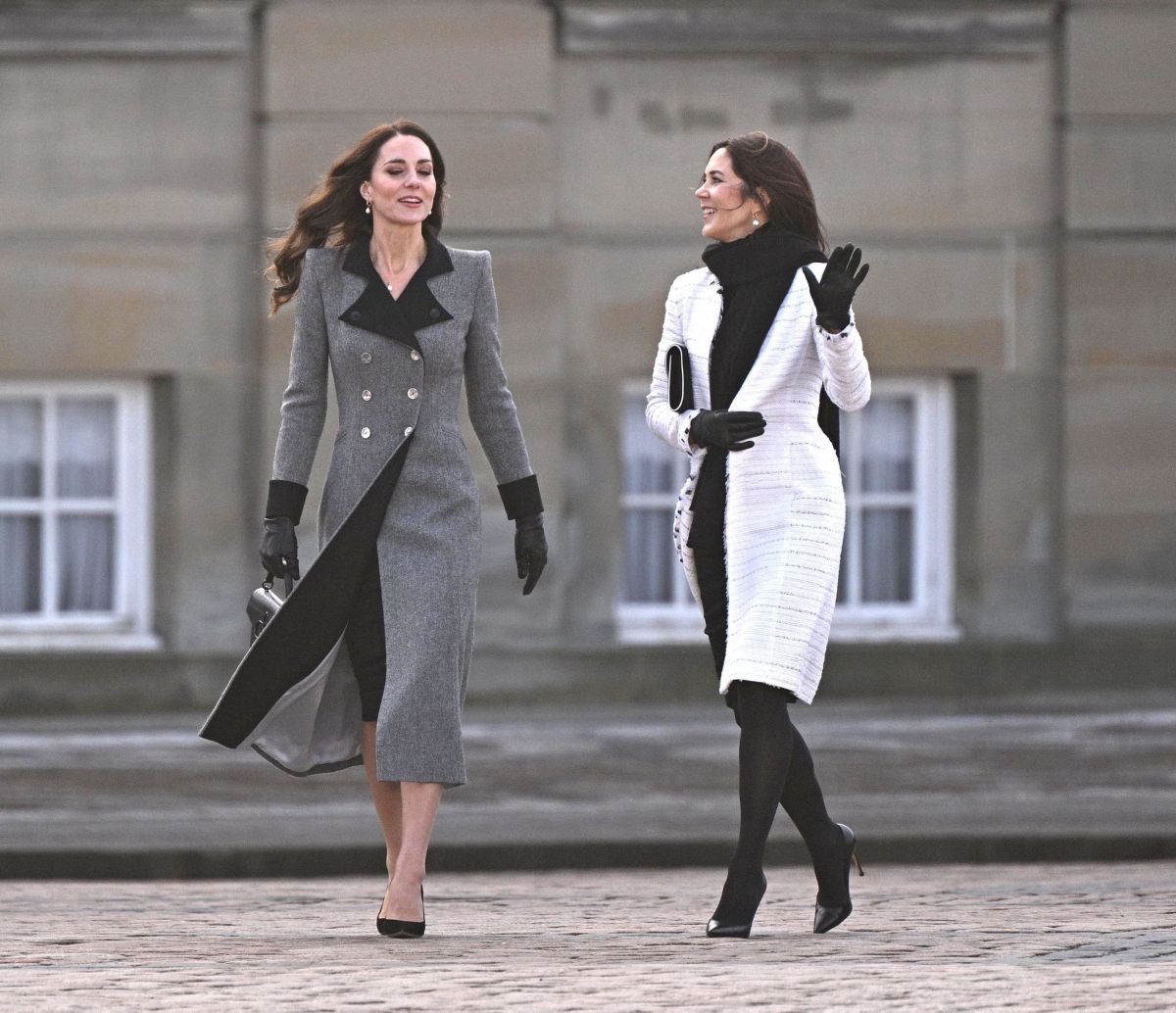KATE MIDDLETON and Princess MARY OF DENMARK at Danner Crisis Centre in ...