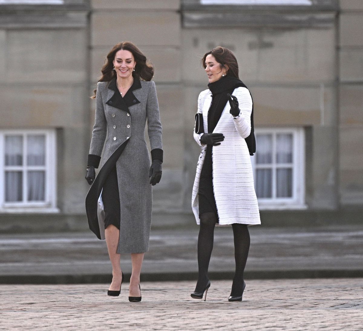 KATE MIDDLETON and Princess MARY OF DENMARK at Danner Crisis Centre in ...
