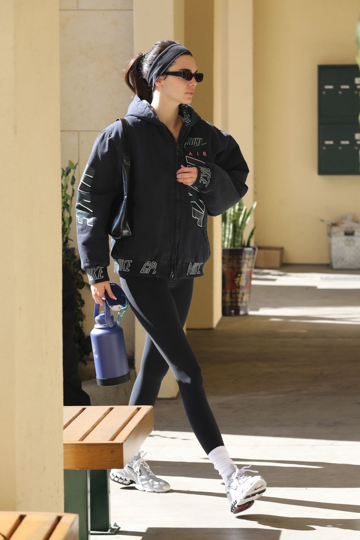 KENDALL JENNER Out for Juice from Earth Bar in Los Angeles 02/03/2022 ...