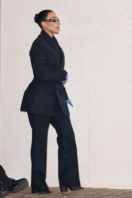 KIM KARDASHIAN Arrives at Prada Foundation at Milan Fashion Week 02/24 ...