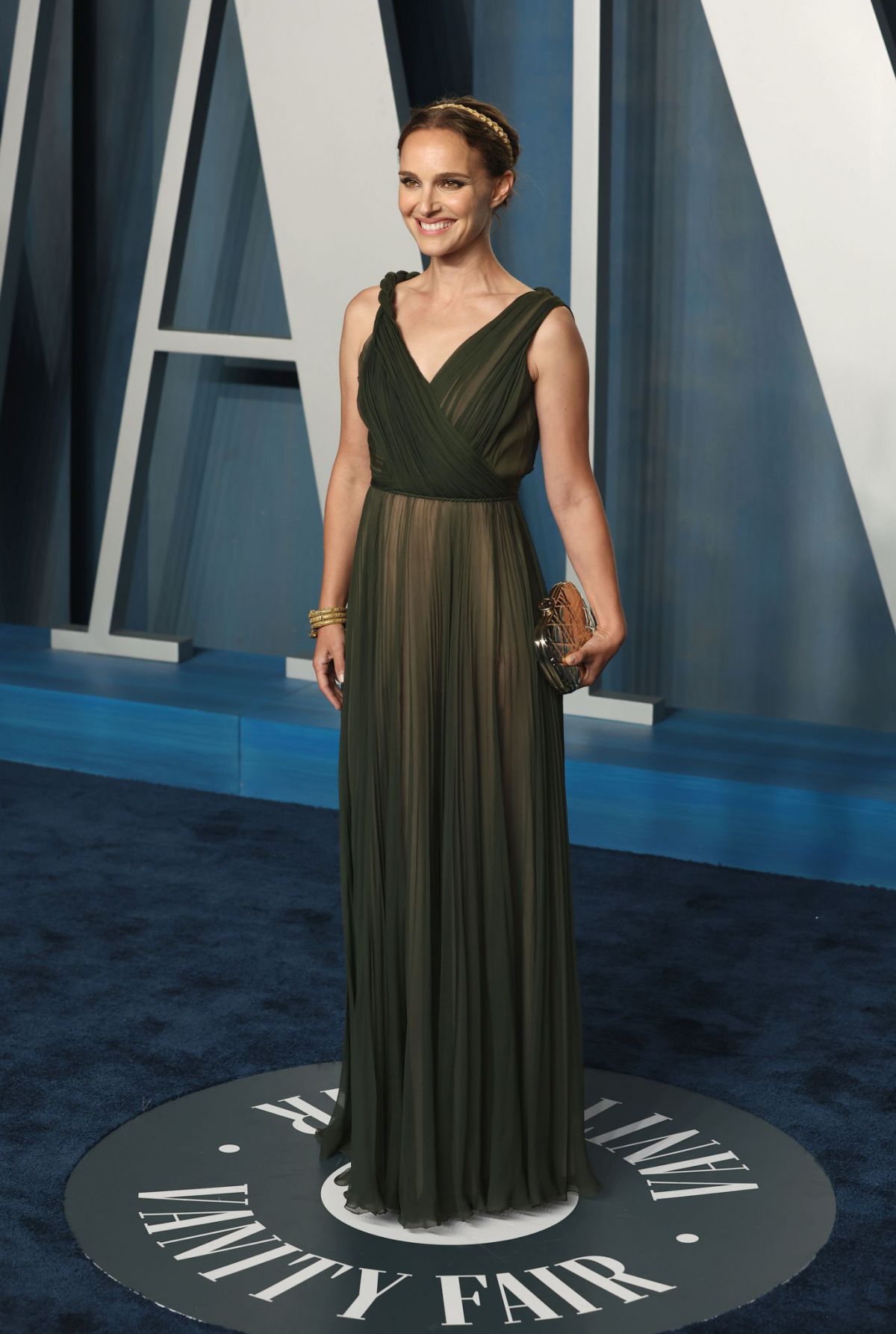 NATALIE PORTMAN at 2022 Vanity Fair Oscar Party in Beverly Hills 03/27 ...