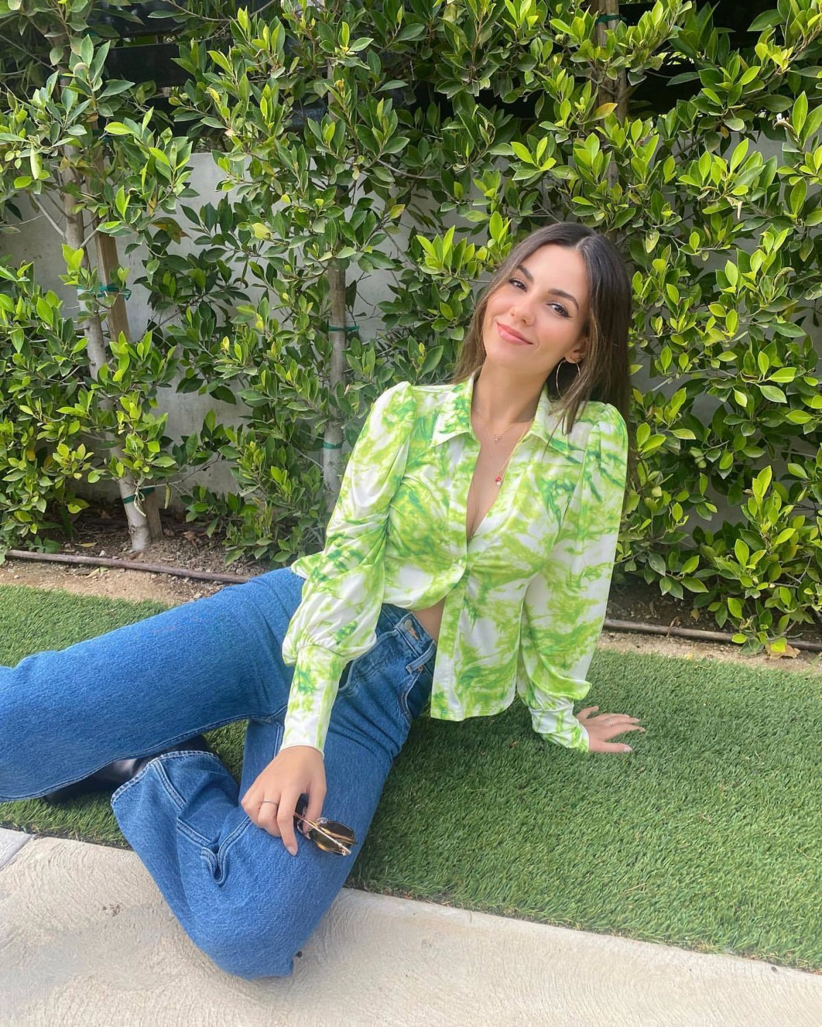 VICTORIA JUSTICE – Instagram Photos 03/17/2022 – HawtCelebs