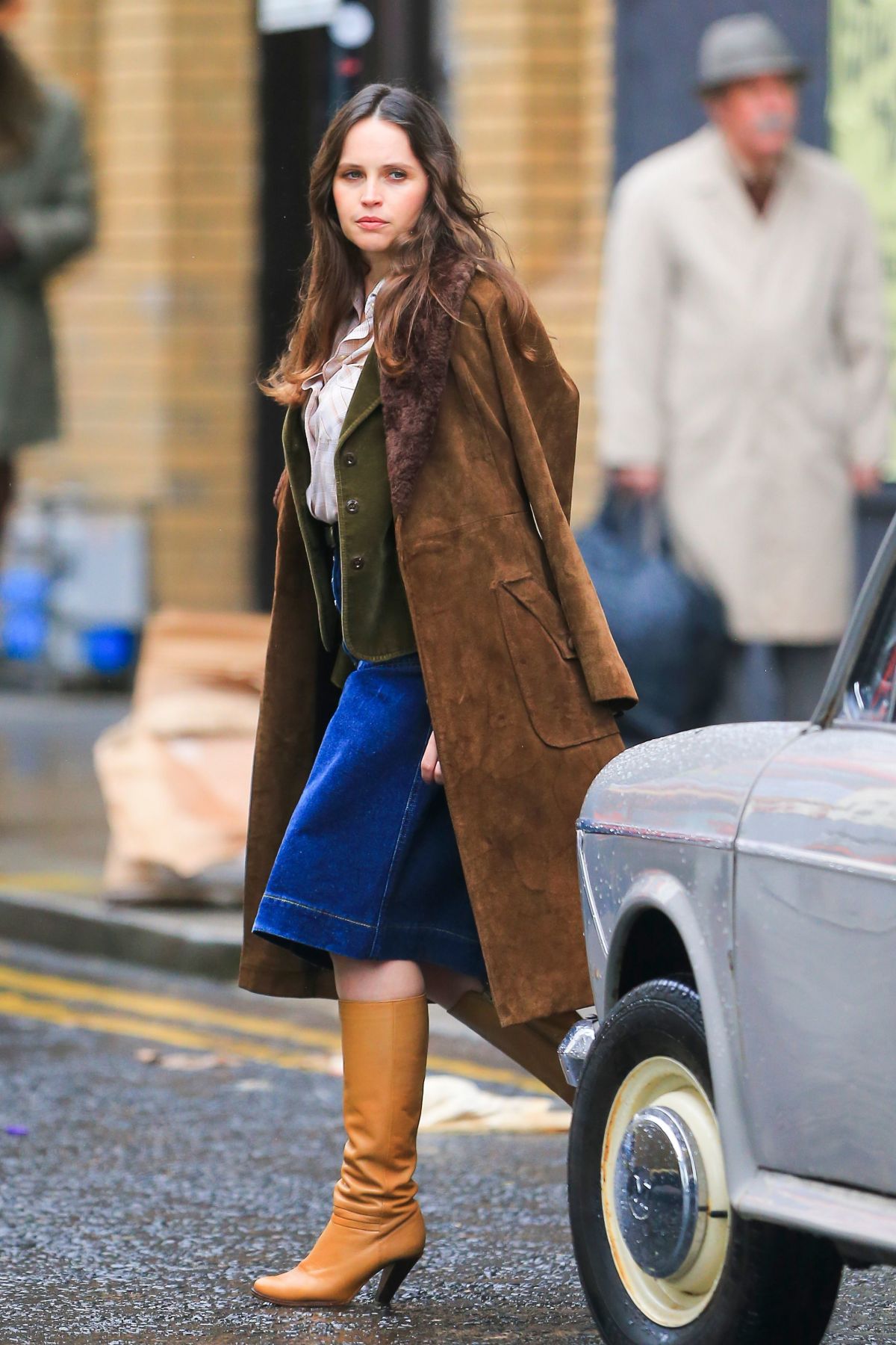 FELICITY JONES on the Set of Borderland in Glasgow 04/14/2022 – HawtCelebs