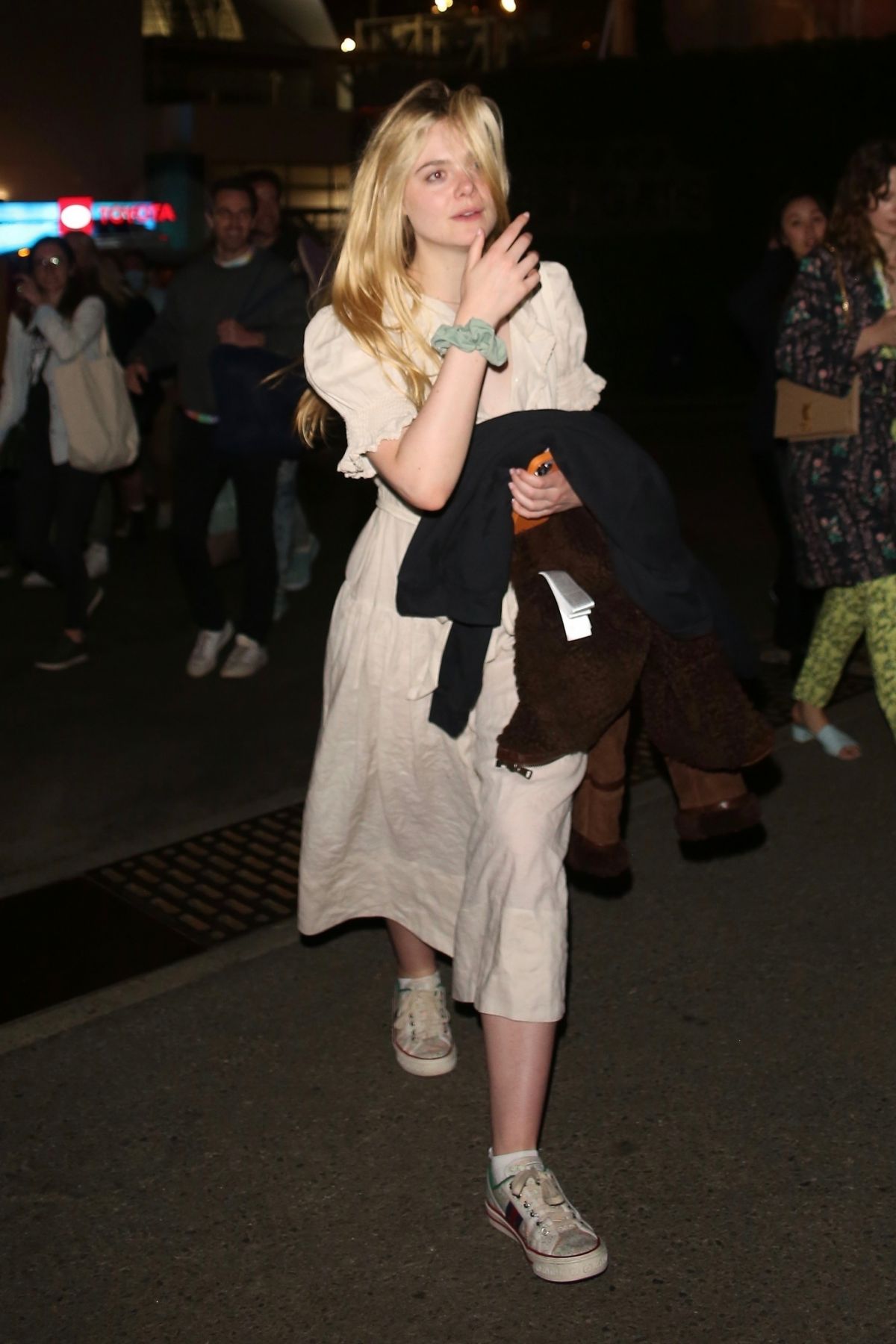 ELLE FANNING Leaves Haim Concert in Los Angeles 05/01/2022 – HawtCelebs