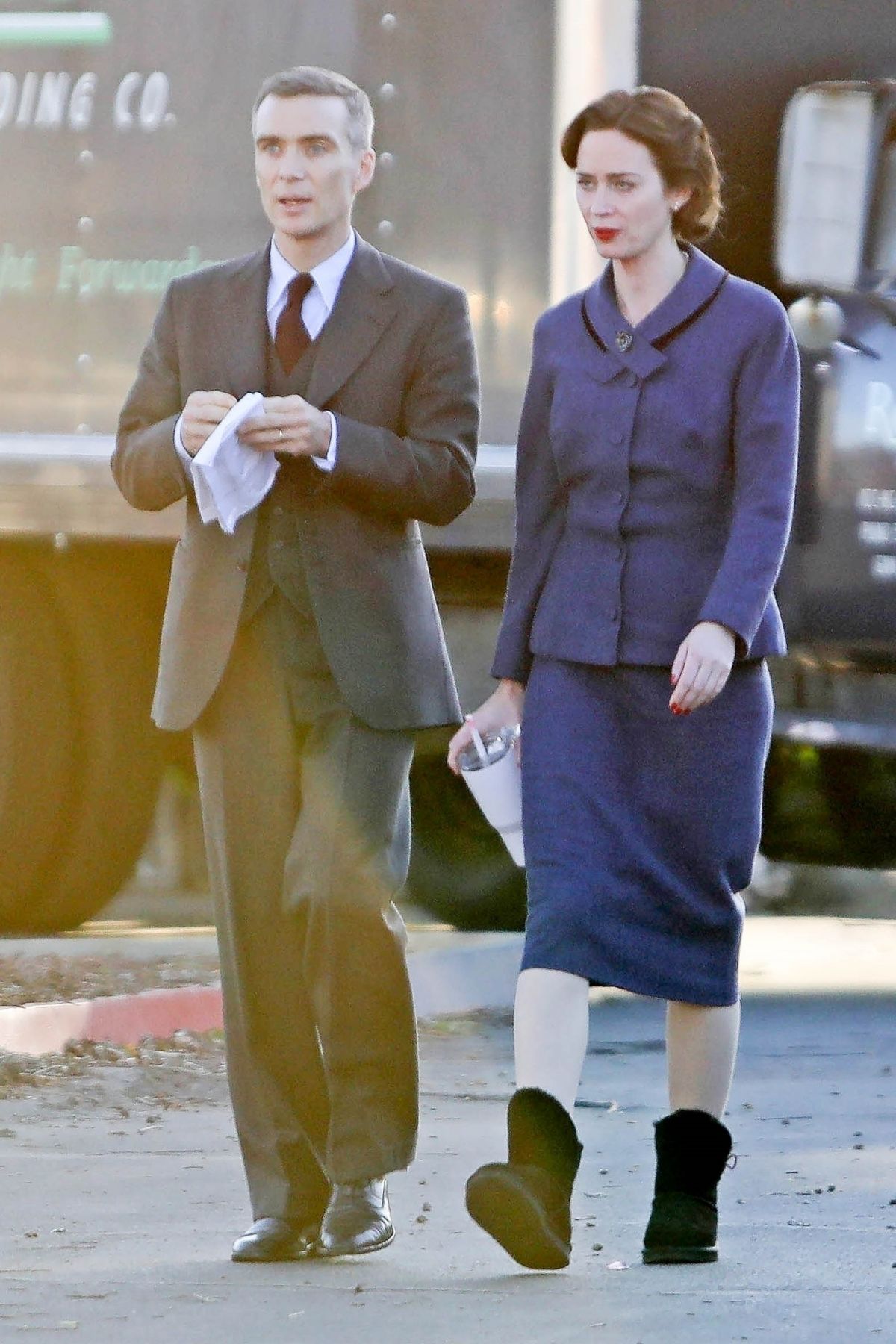 EMILY BLUNT and Cillian Murphy on the Set of Oppenheimer in Los Angeles ...
