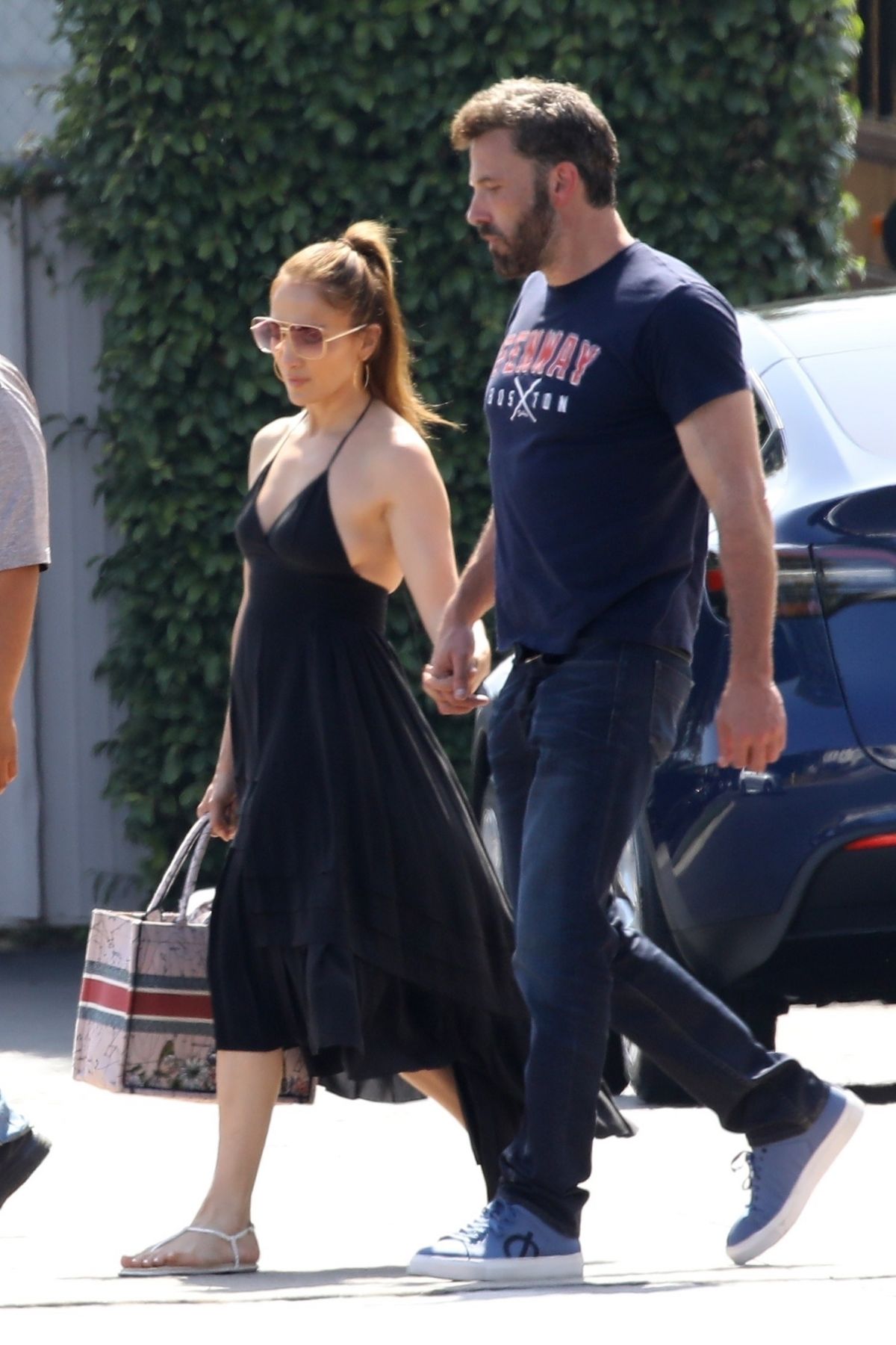 JENNIFER LOPEZ and Bean Affleck Out in Los Angeles 05/01/2022 – HawtCelebs