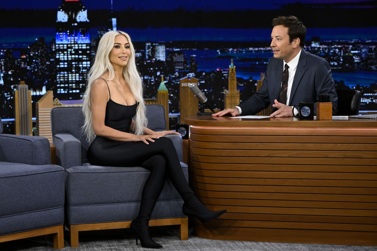 KIM KARDASHIAN at Tonight Show Starring Jimmy Fallon 06/21/2022 ...