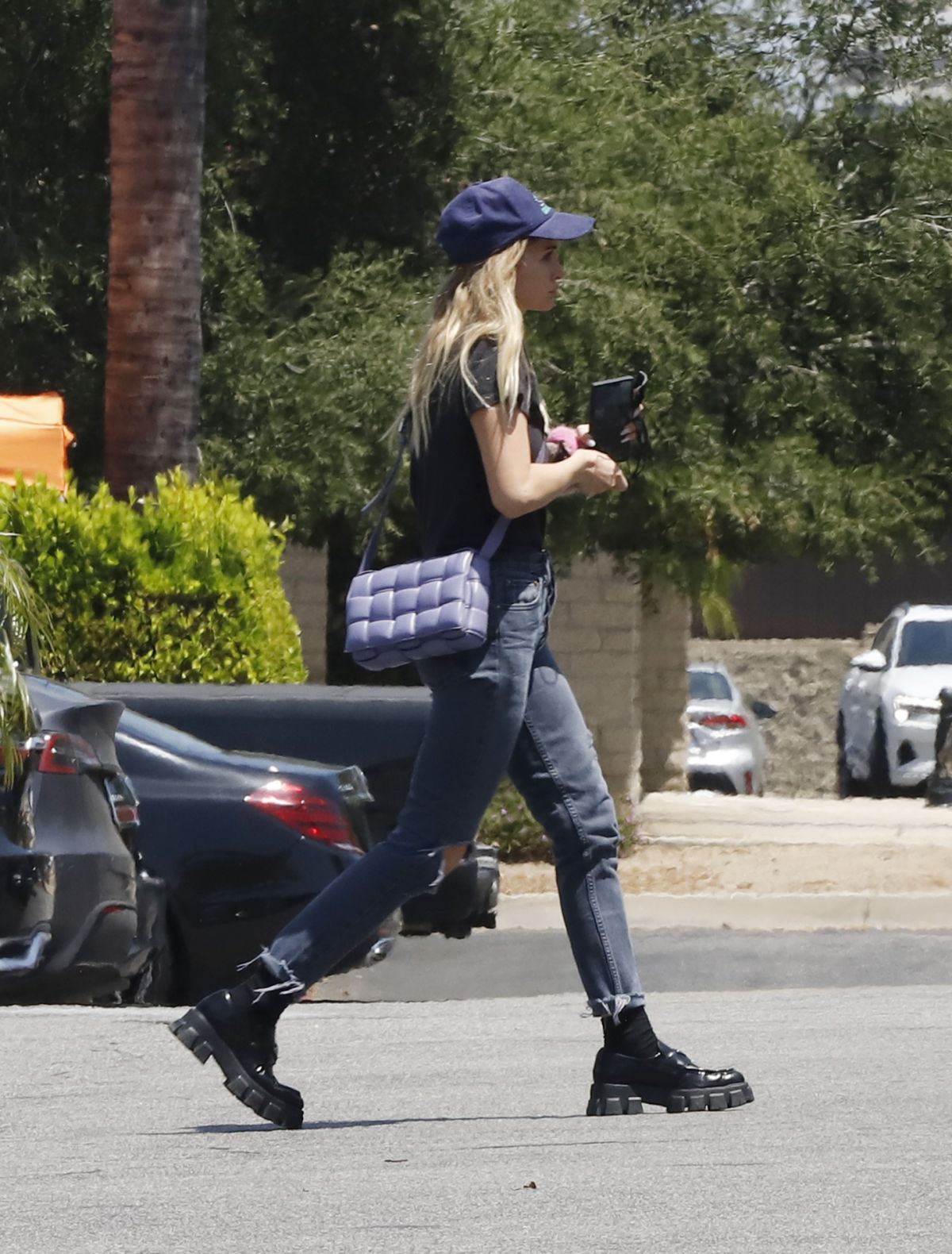 ASHLEE SIMPSON Out Shopping in Los Angeles 07/20/2022 – HawtCelebs