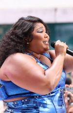 LIZZO PERFORMS at Today Show at Rockefeller Plaza in New York 07/15 ...