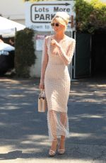 EMMA HERNAN Leaves The Oppenheim Group Office in Los Angeles 08/17/2022 ...