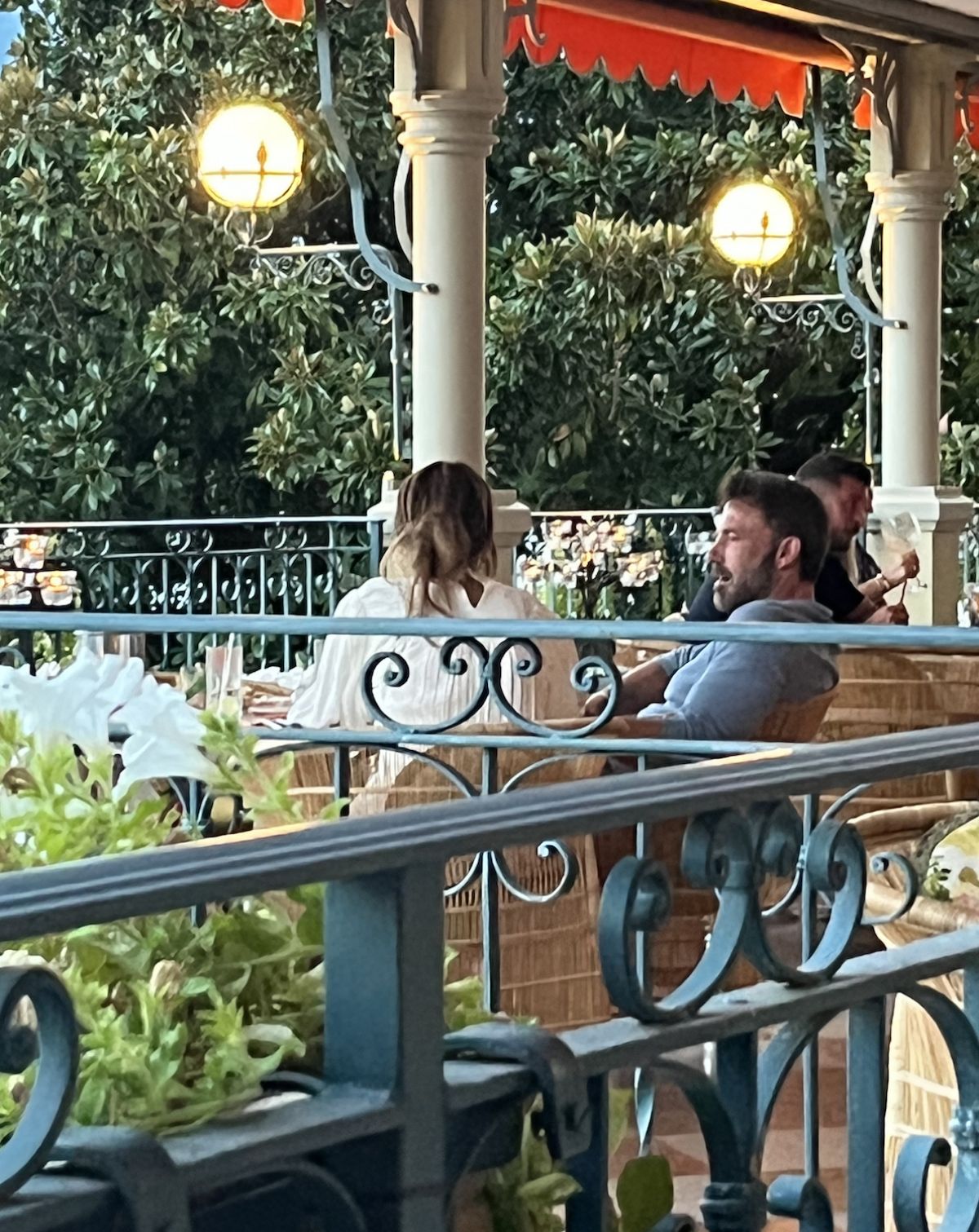 JENNIFER LOPEZ and Ben Affleck Out for Lunch 08/23/2022 – HawtCelebs