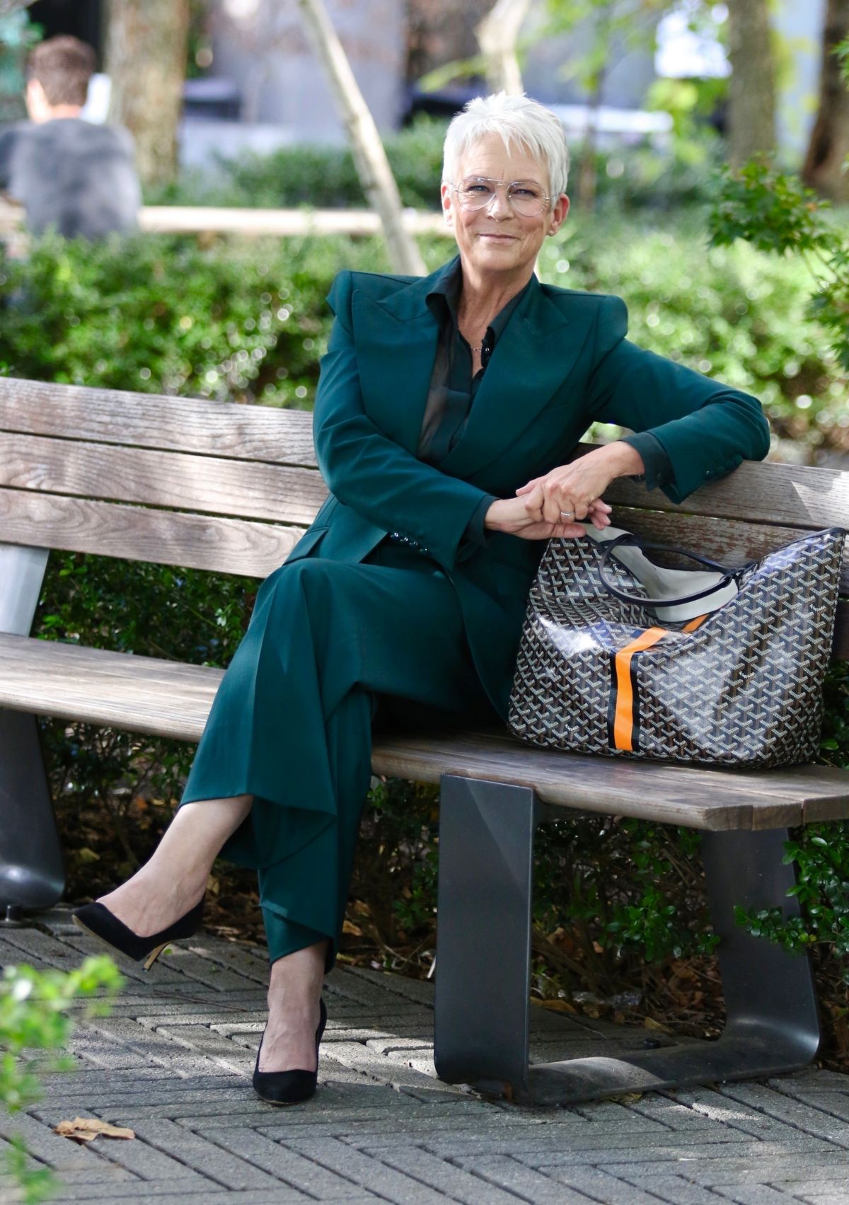 JAMIE LEE CURTIS Out and About in New York 09/21/2022 – HawtCelebs
