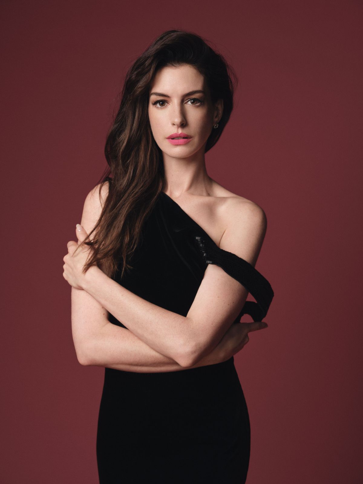 ANNE HATHAWAY in Elle: The Women in Hollywood Issue, November 2022 ...