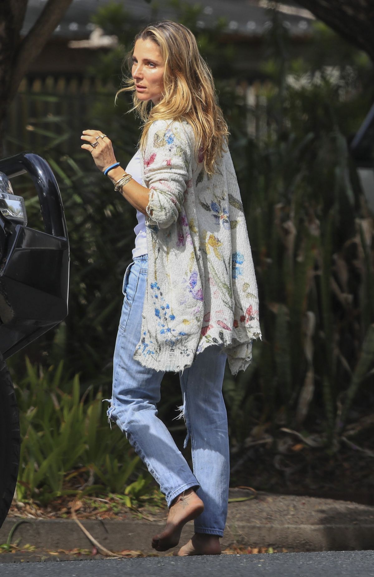 ELSA PATAKY Out and About in Byron Bay 10/10/2022 – HawtCelebs