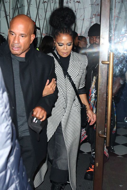 JANET JACKSON Leaves Reign Nightclub in London 10/11/2022 – HawtCelebs