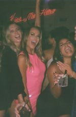 JENA SIMS – Instagram Photos 10/03/2022 – HawtCelebs