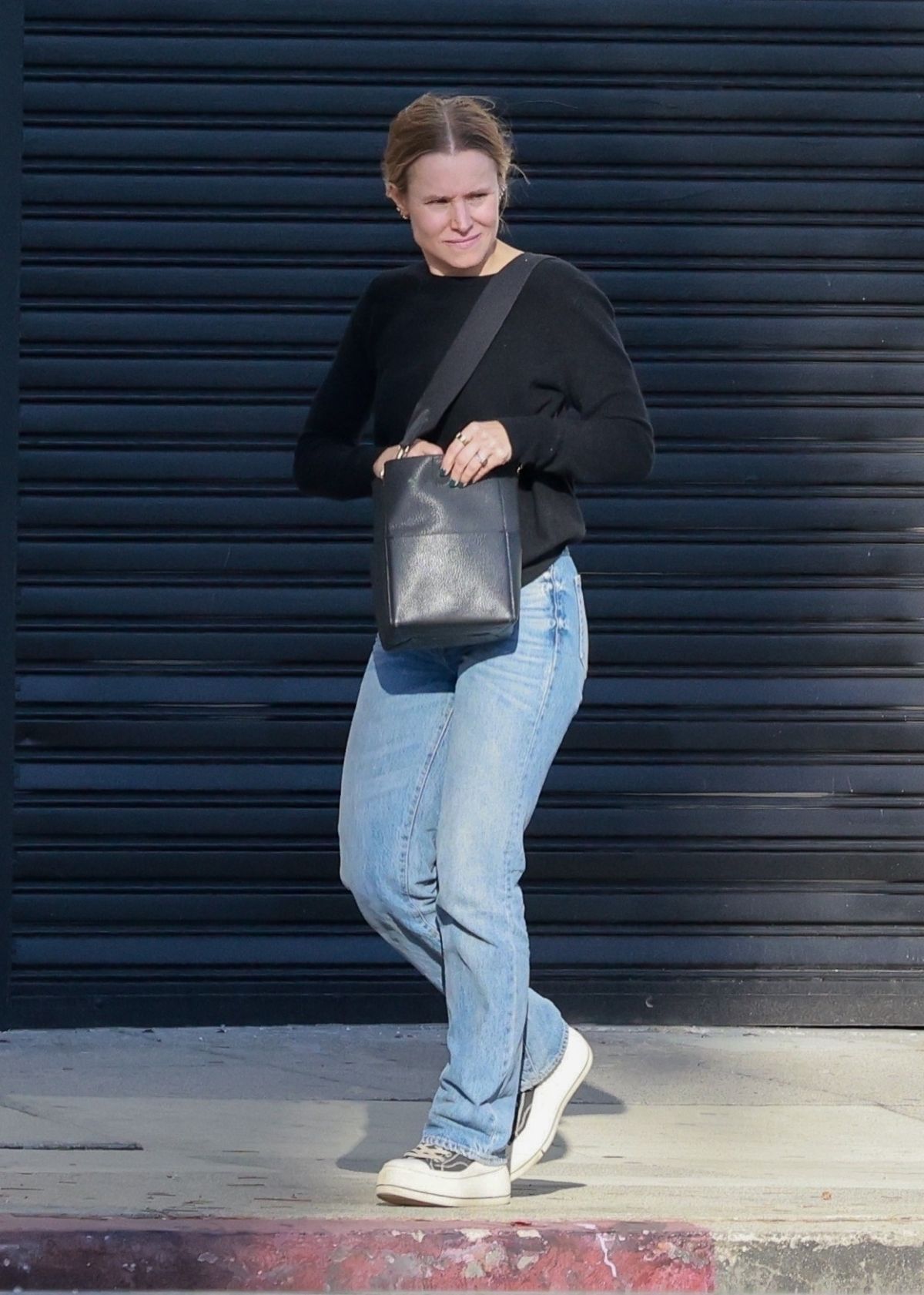 KRISTEN BELL Out Shopping in Los Feliz 10/23/2022 – HawtCelebs