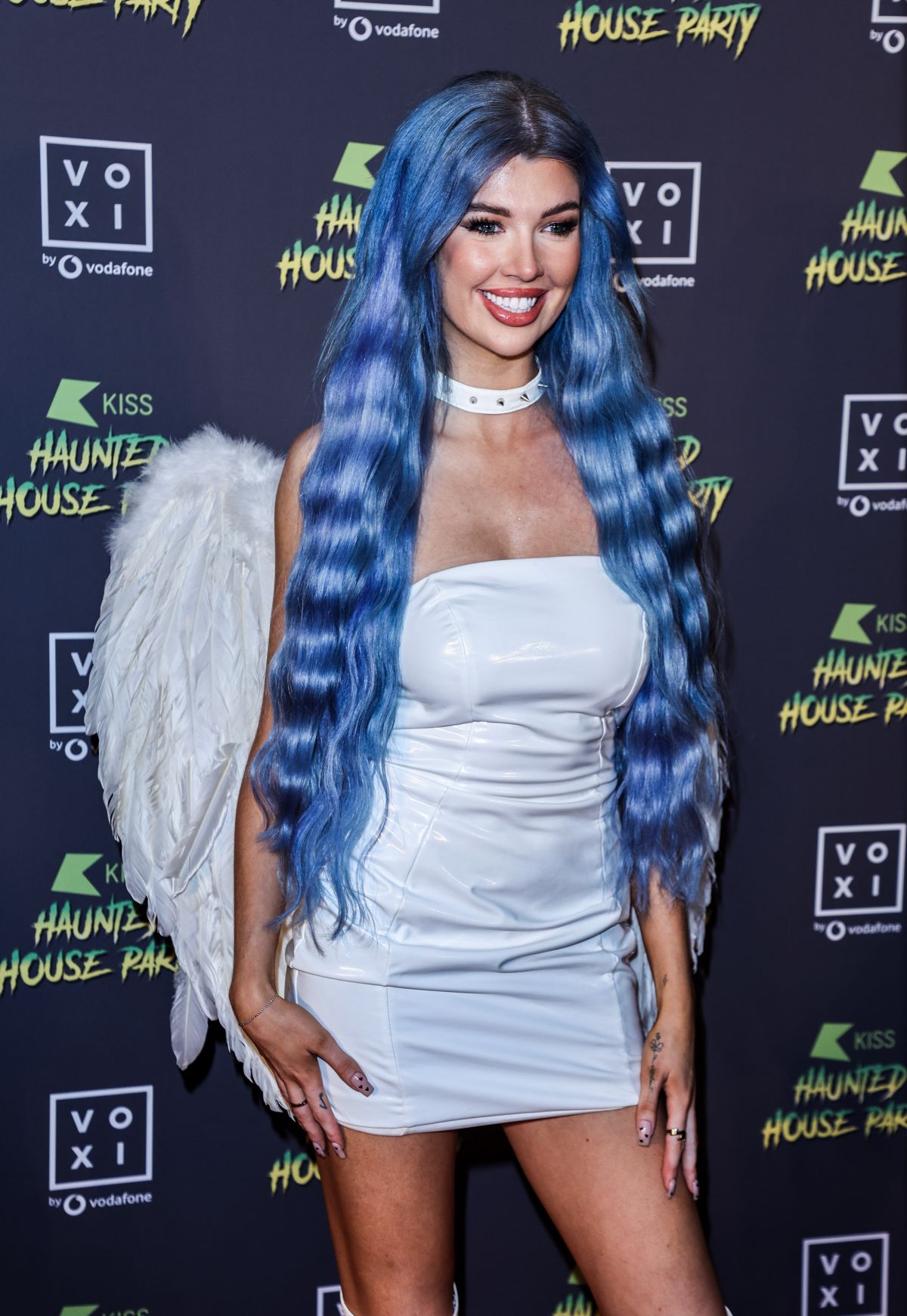 NICOLE O’BRIEN at VOXI Presents KISS Haunted House Party in London 10 ...