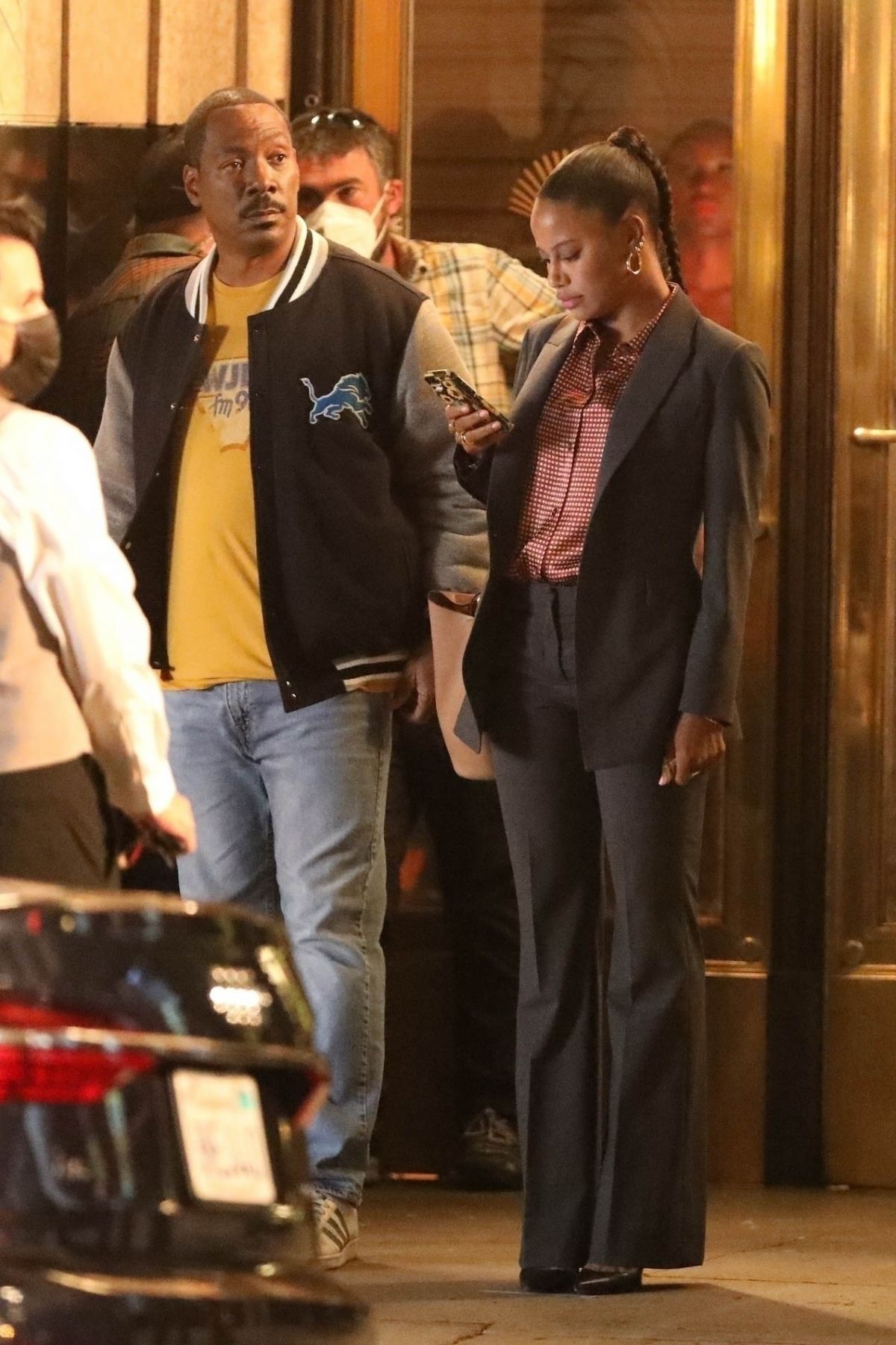 TAYLOUR PAIGE on the Set of Beverly Hills Cop 4 in Los Angeles 10/03 ...