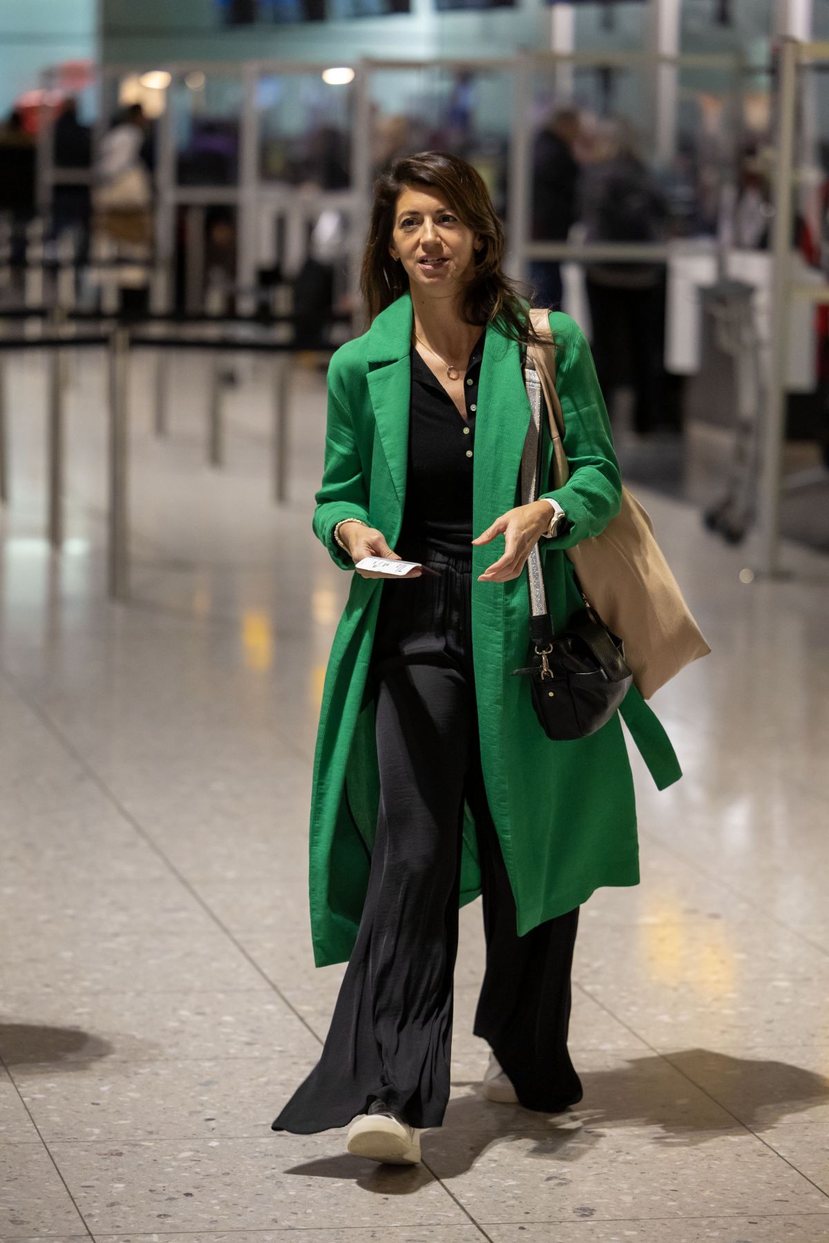 GINA COLANGELO Arrives at Heathrow Airport in London 11/15/2022 ...