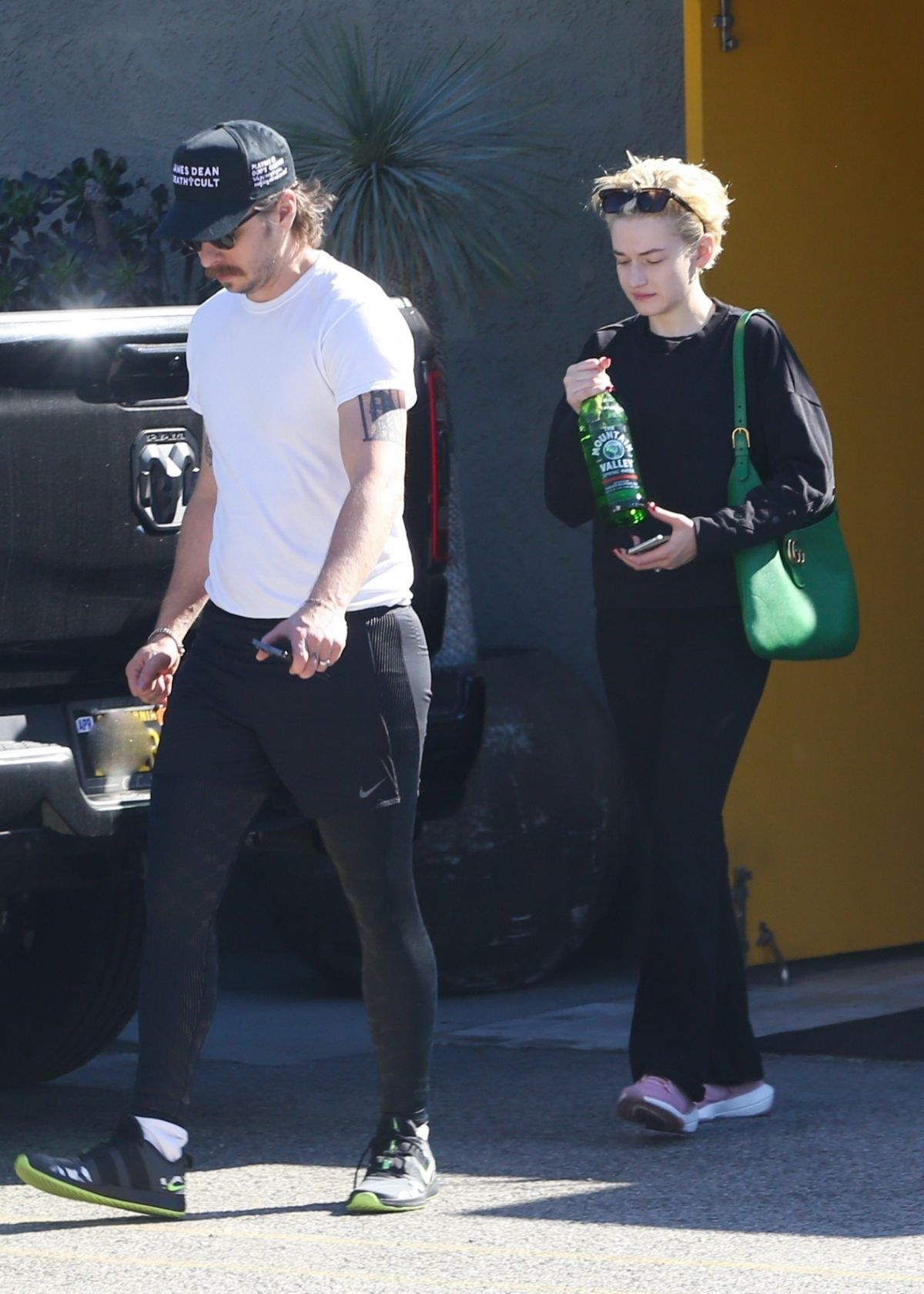 JULIA GARBER and Mark Foster Out in West Hollywood 11/16/2022 – HawtCelebs