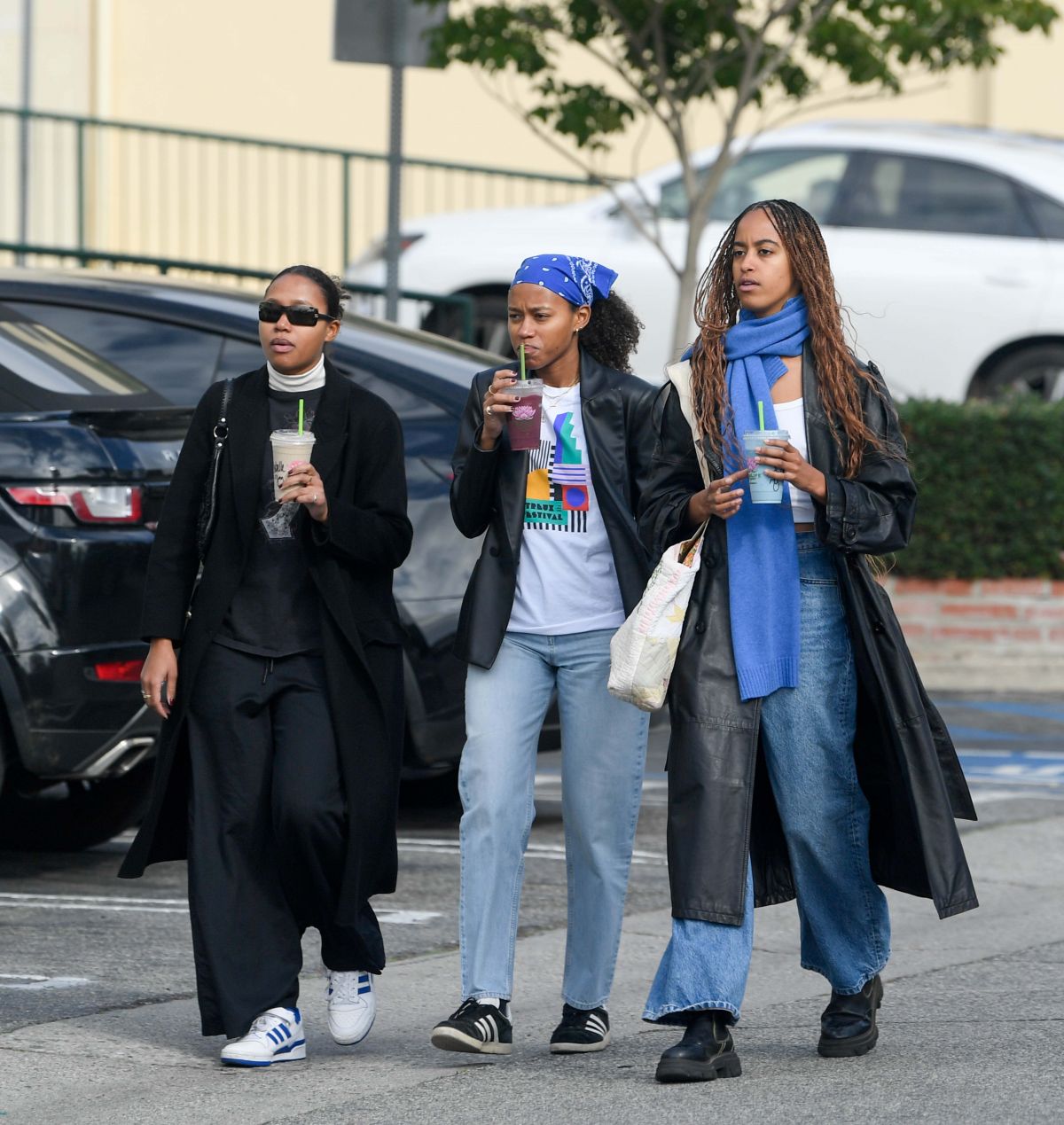 MALI OBAMA Out with Friend at Earth Bar in Los Angeles 12/10/2022 ...