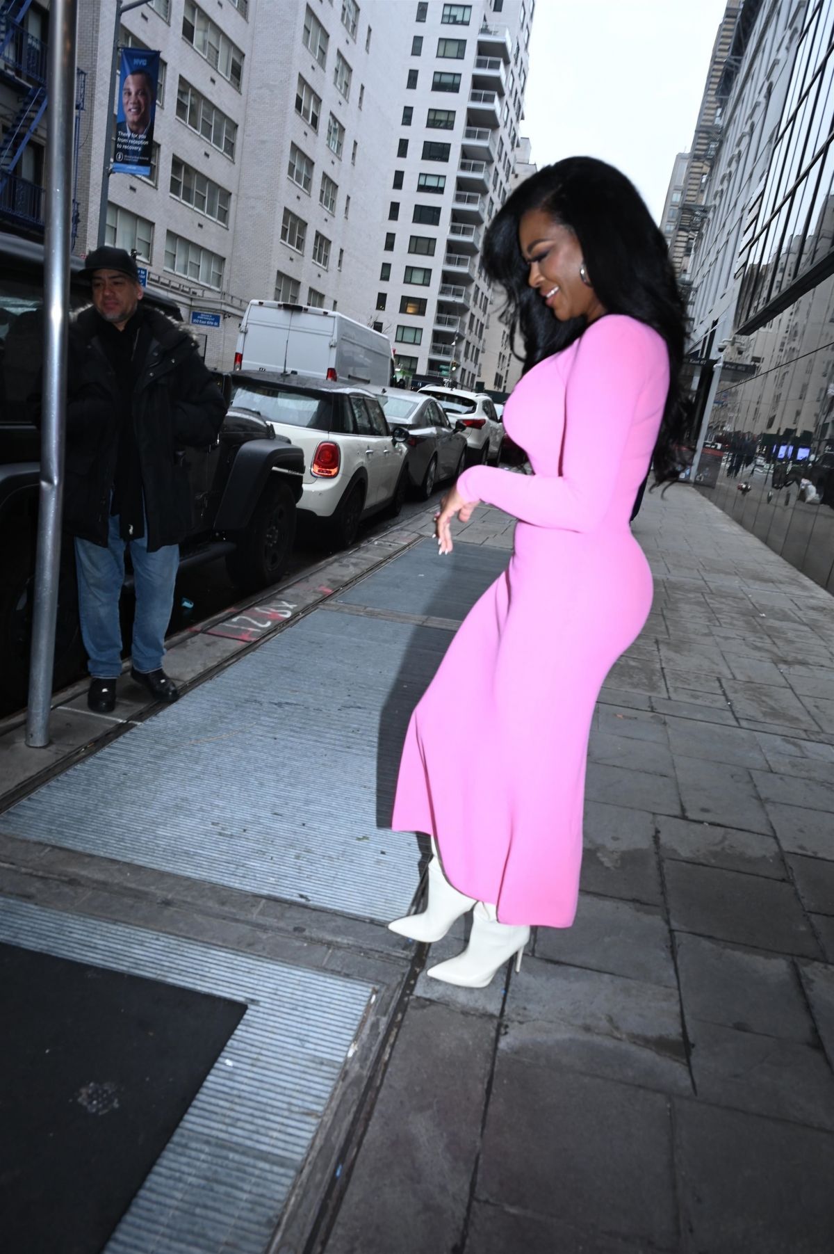 KENYA MOORE Leaves FOX Studios in New York 01/03/2023 – HawtCelebs