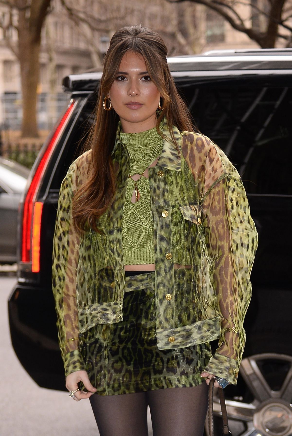 MIMI WEBB Arrives at Sony Music Offices in New York 01/17/2023 – HawtCelebs