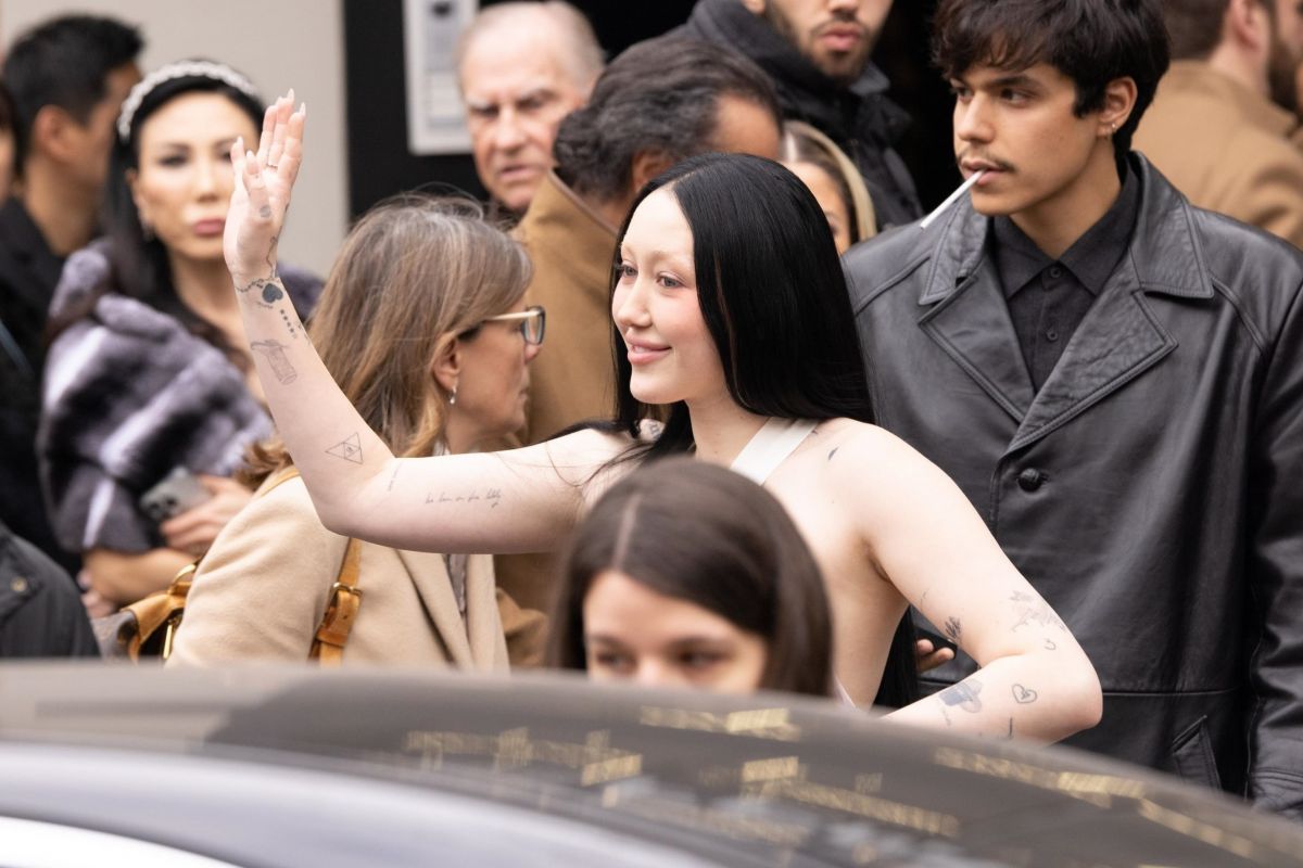 NOAH CYRUS Leaves Fendi Fashion Show in Milan 02/22/2023 – HawtCelebs