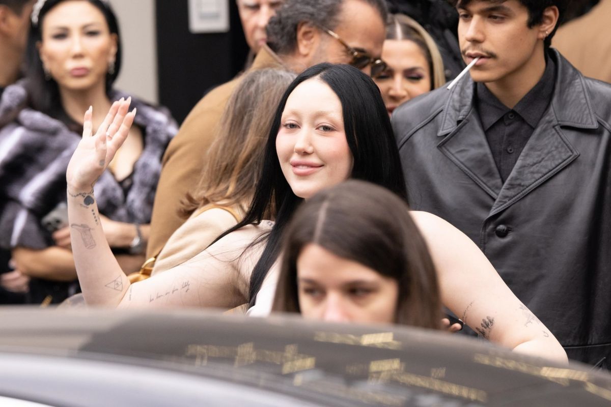 NOAH CYRUS Leaves Fendi Fashion Show in Milan 02/22/2023 – HawtCelebs