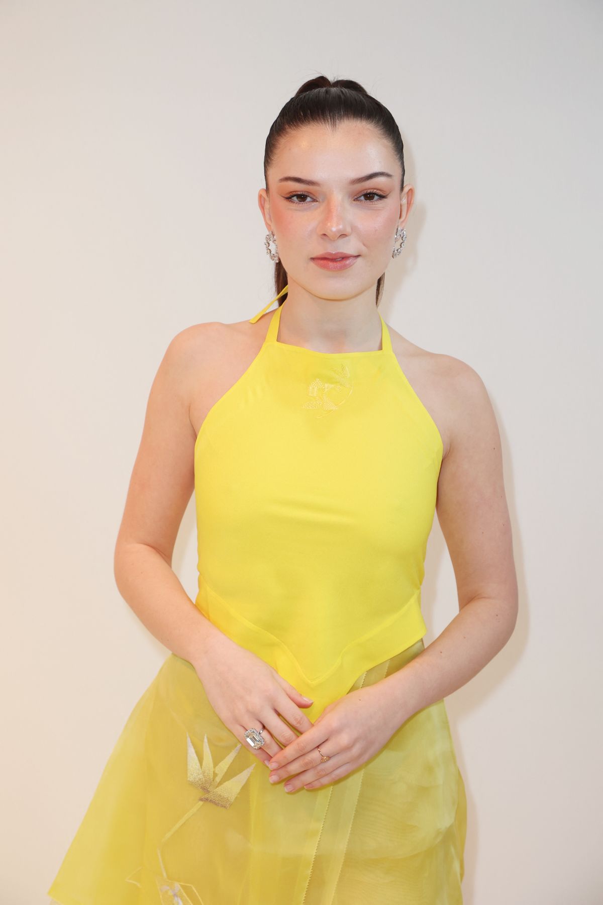 CLARA MARZLOFF at Shiatzy Chen Womenswear Fall/Winter 2023-2024 Show at ...