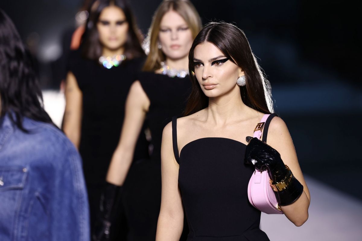 EMILY RATAJKOWSKI at Versace FW23 Runway Show in West Hollywood 03/09 ...