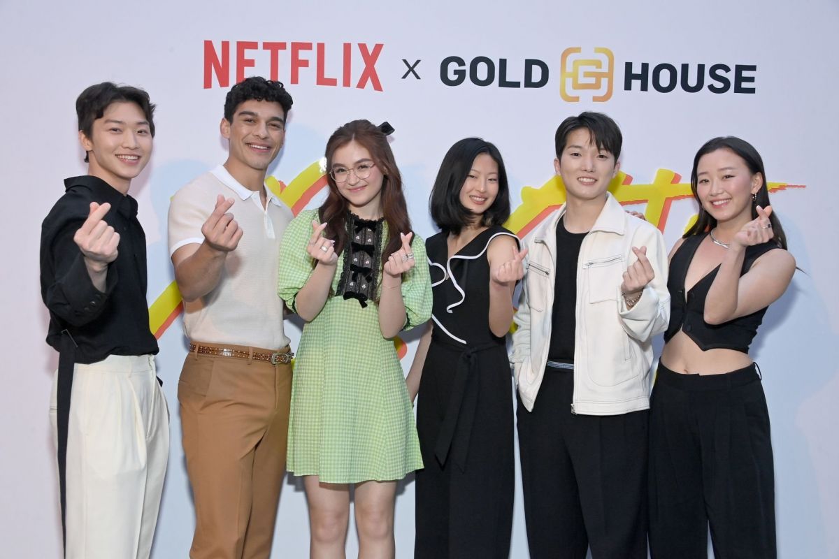ANNA CATHCART at Xo, Kitty Netflix x Gold House Gold Light Series ...