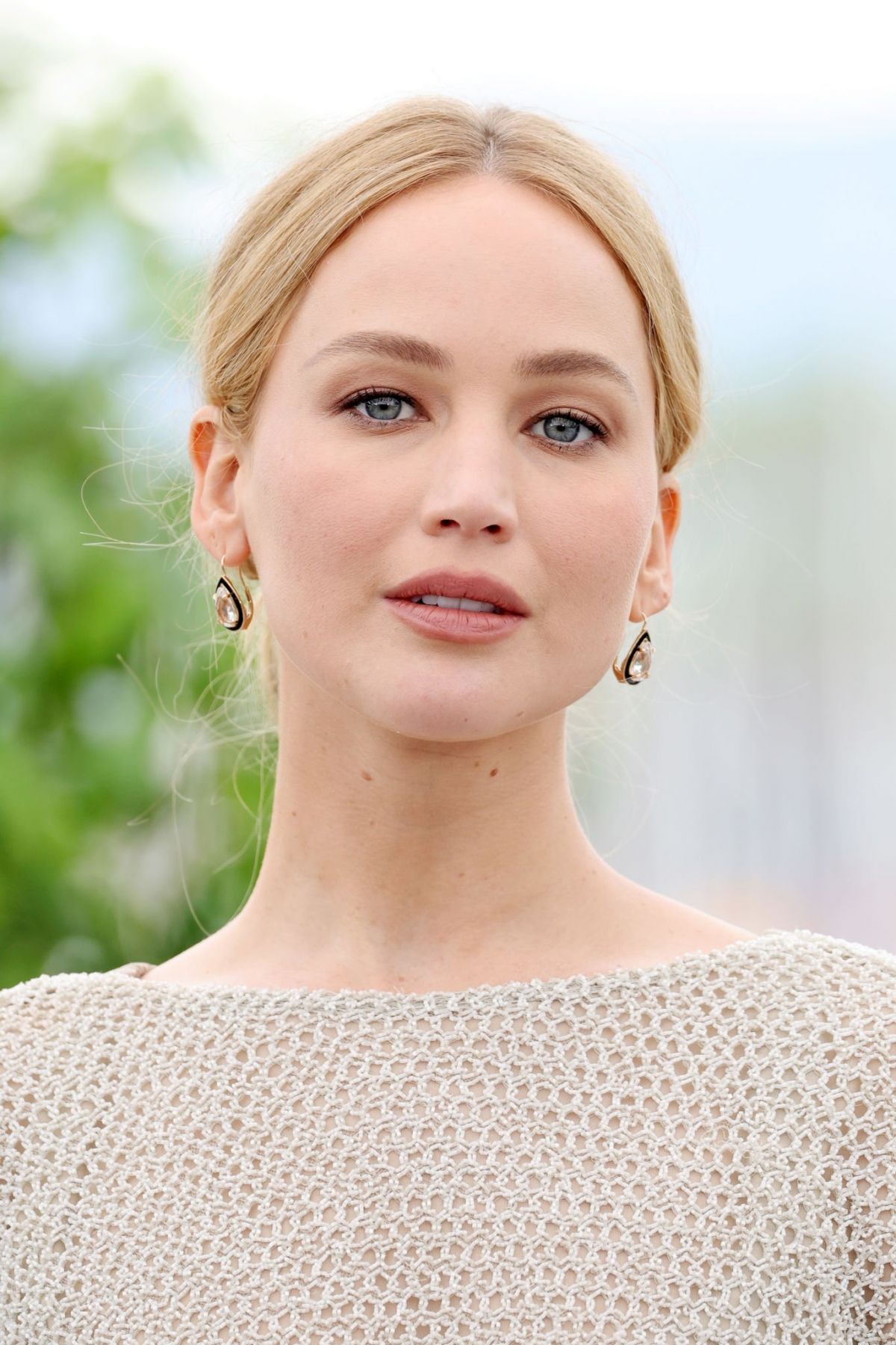 JENNIFER LAWRENCE At Bread And Roses Photocall At 2023 Cannes Film JENNIFER LAWRENCE At Bread And Roses Photocall At 2023 Cannes Film