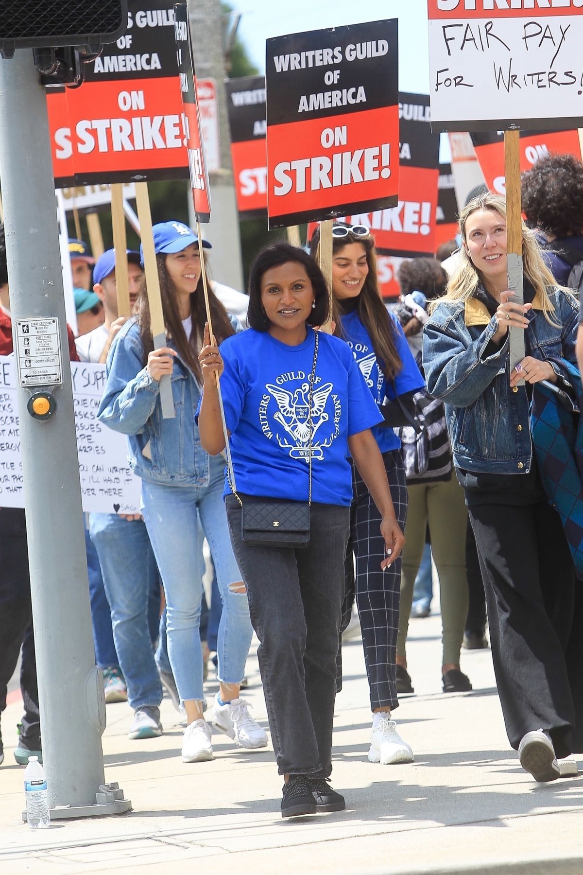 MINDU KALING Support WGA Strike Day 4 at Paramount Studios in Hollywood ...