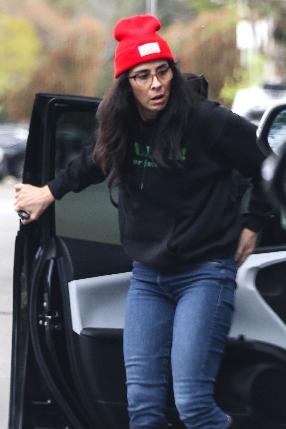 SARAH SILVERMAN Out and About in Beverly Hills 05/05/2023 – HawtCelebs
