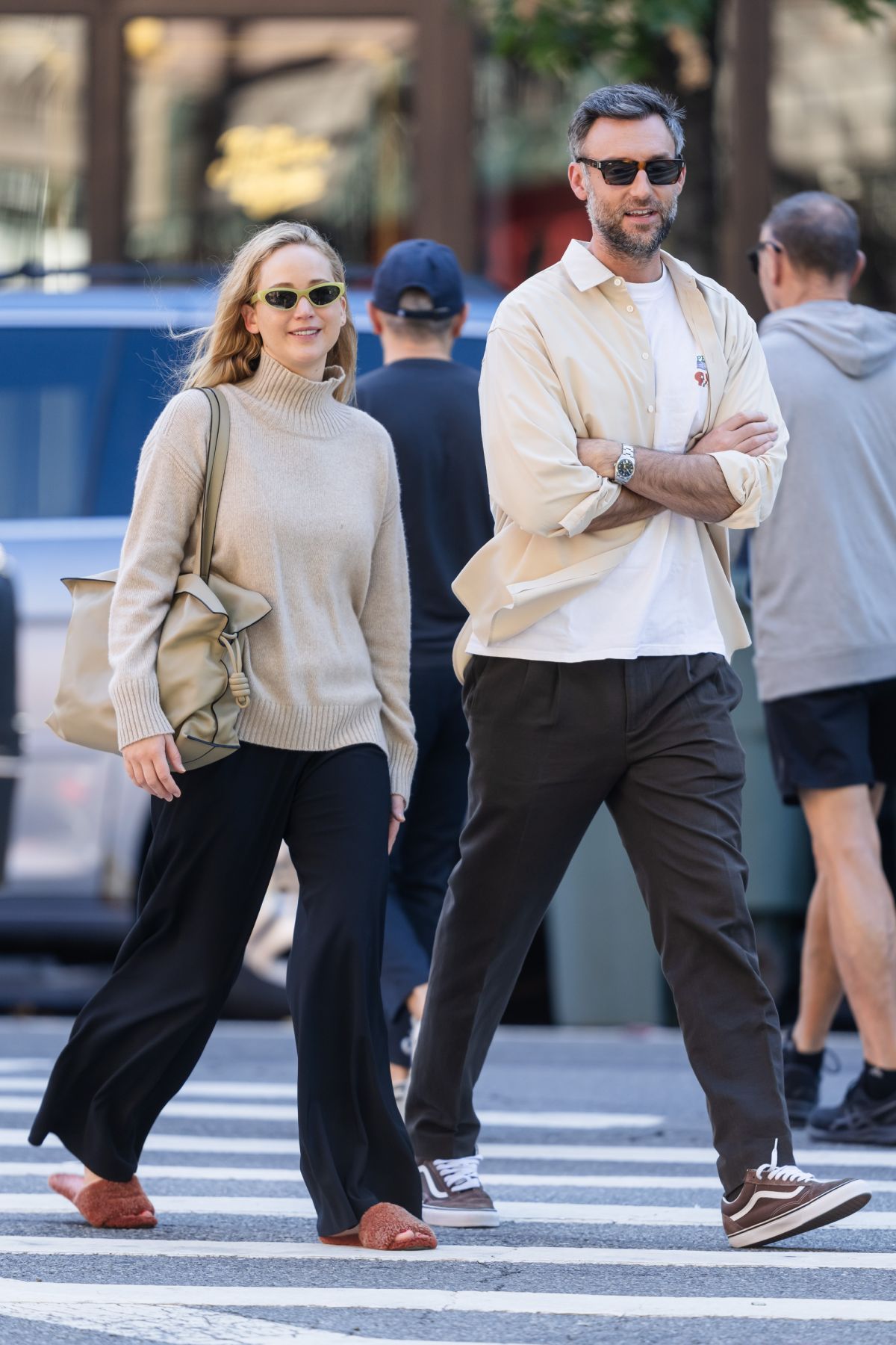 JENNIFER LAWRENCE and Cooke Maroney Out in New York 09/17/2023 – HawtCelebs