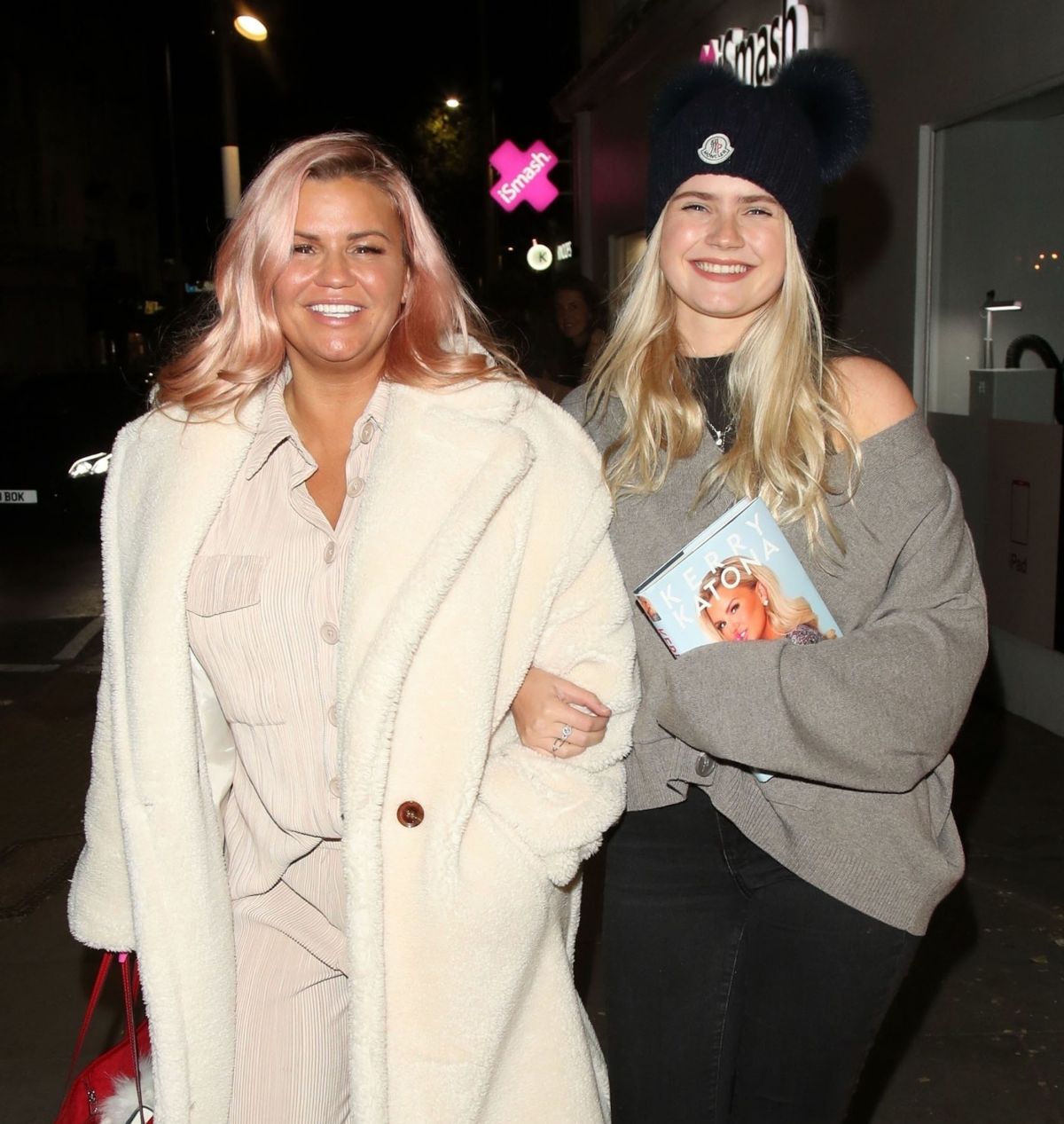KERRY KATONA and LILLY-SUE MCFADDEN Arrives at Benihana Restaurant in ...
