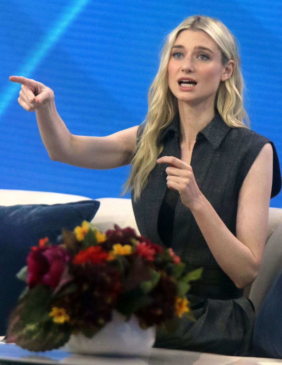 ELIZABETH DEBICKI at Today Show in New York 11/17/2023 – HawtCelebs