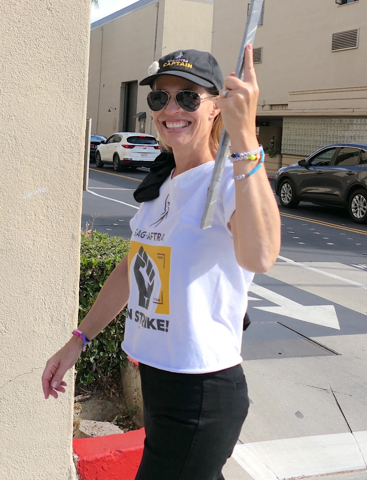 JERI RYAN at SAG-AFTRA Strike at Warner Brothers Studio in Los Angeles ...