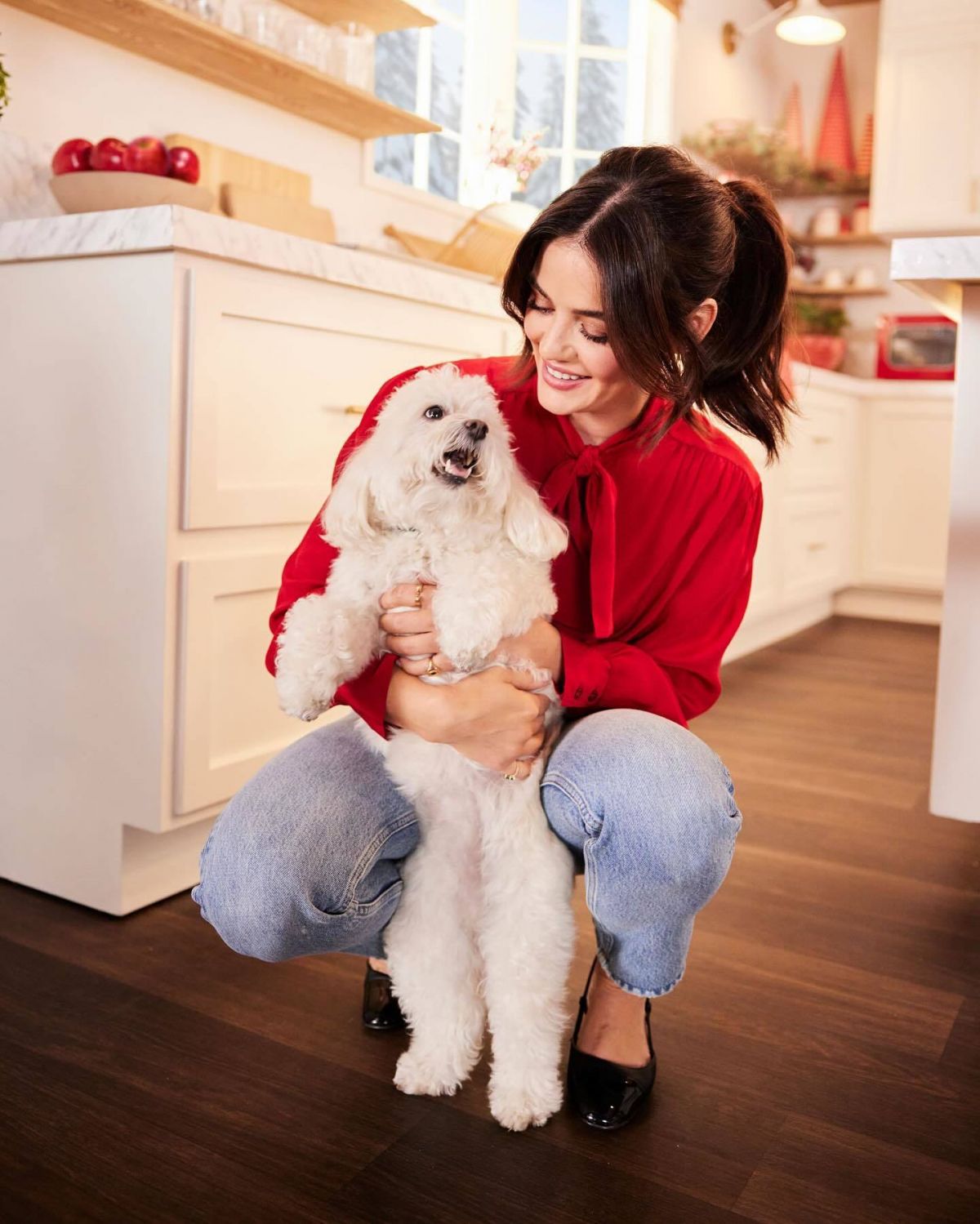 LUCY HALE – PetSmart Holiday 2023 Campaign – HawtCelebs